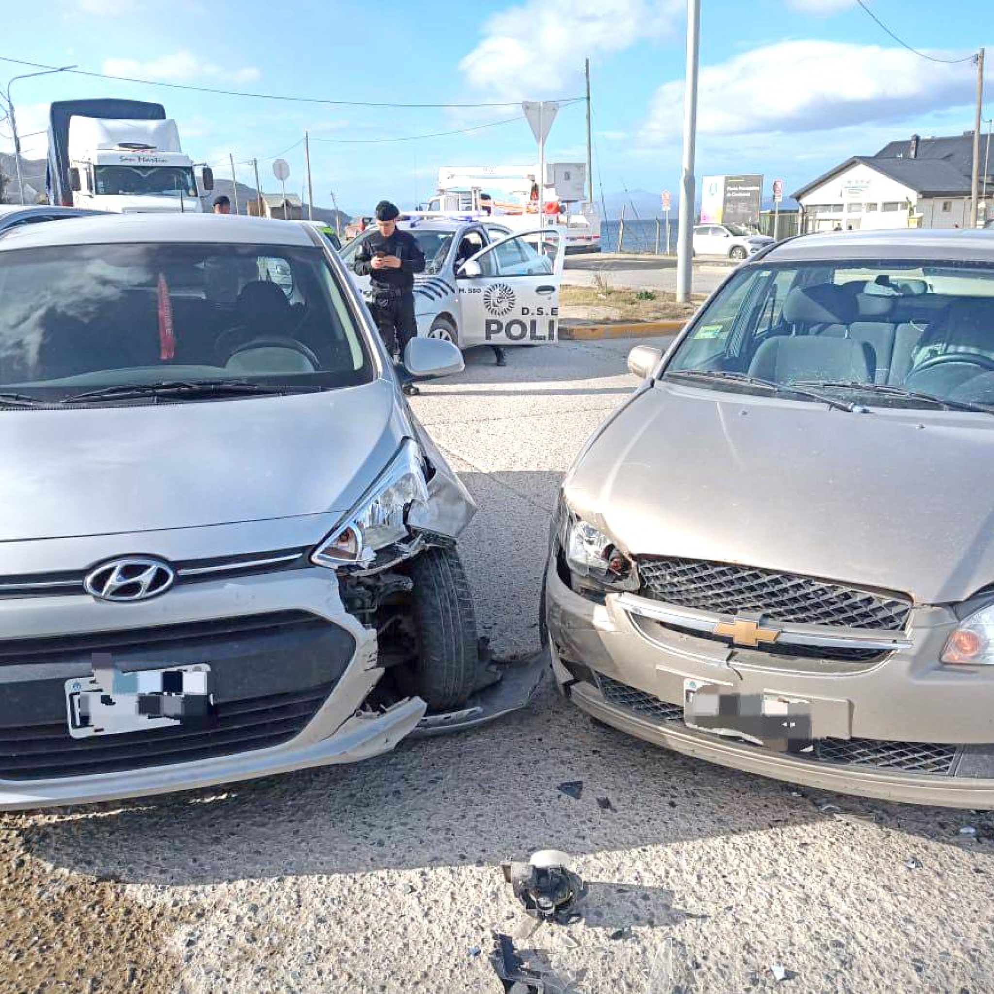 Conductor no respetó el cartel de “Ceda el paso” y provocó un choque ...