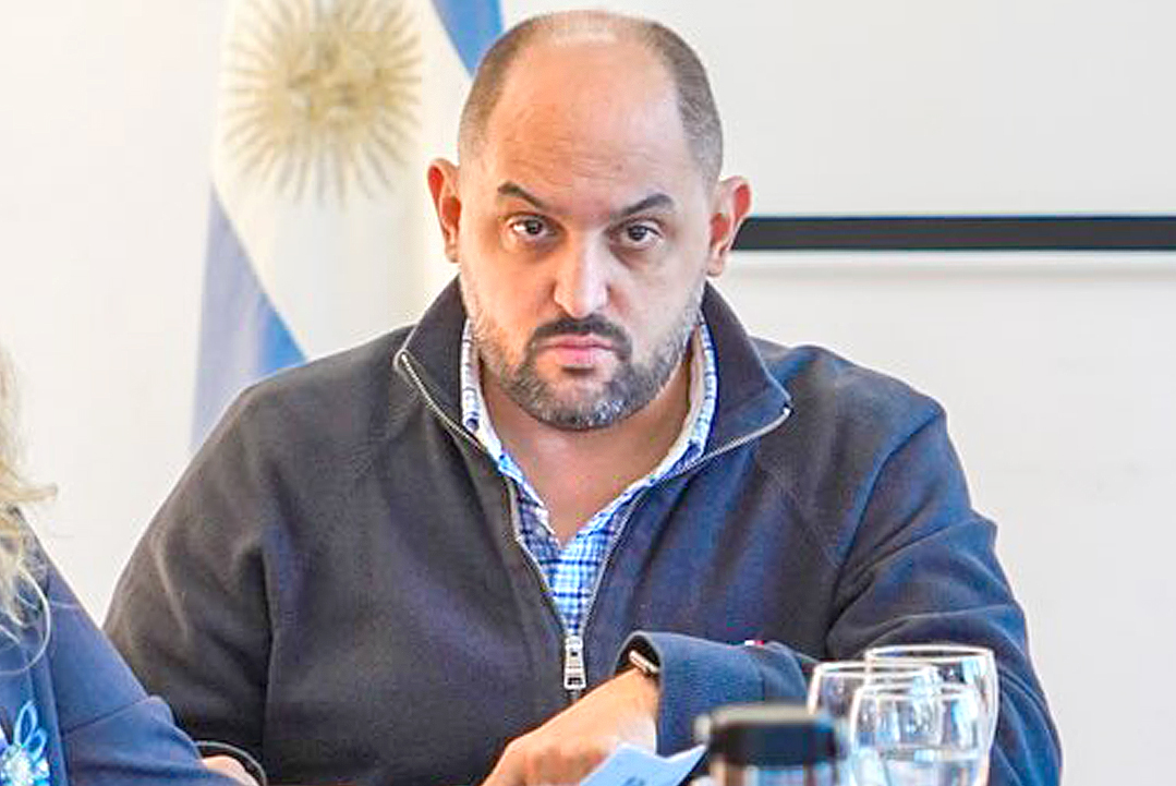 “Pauli y Garramuño deben dar explicaciones al pueblo fueguino” - Diario ...